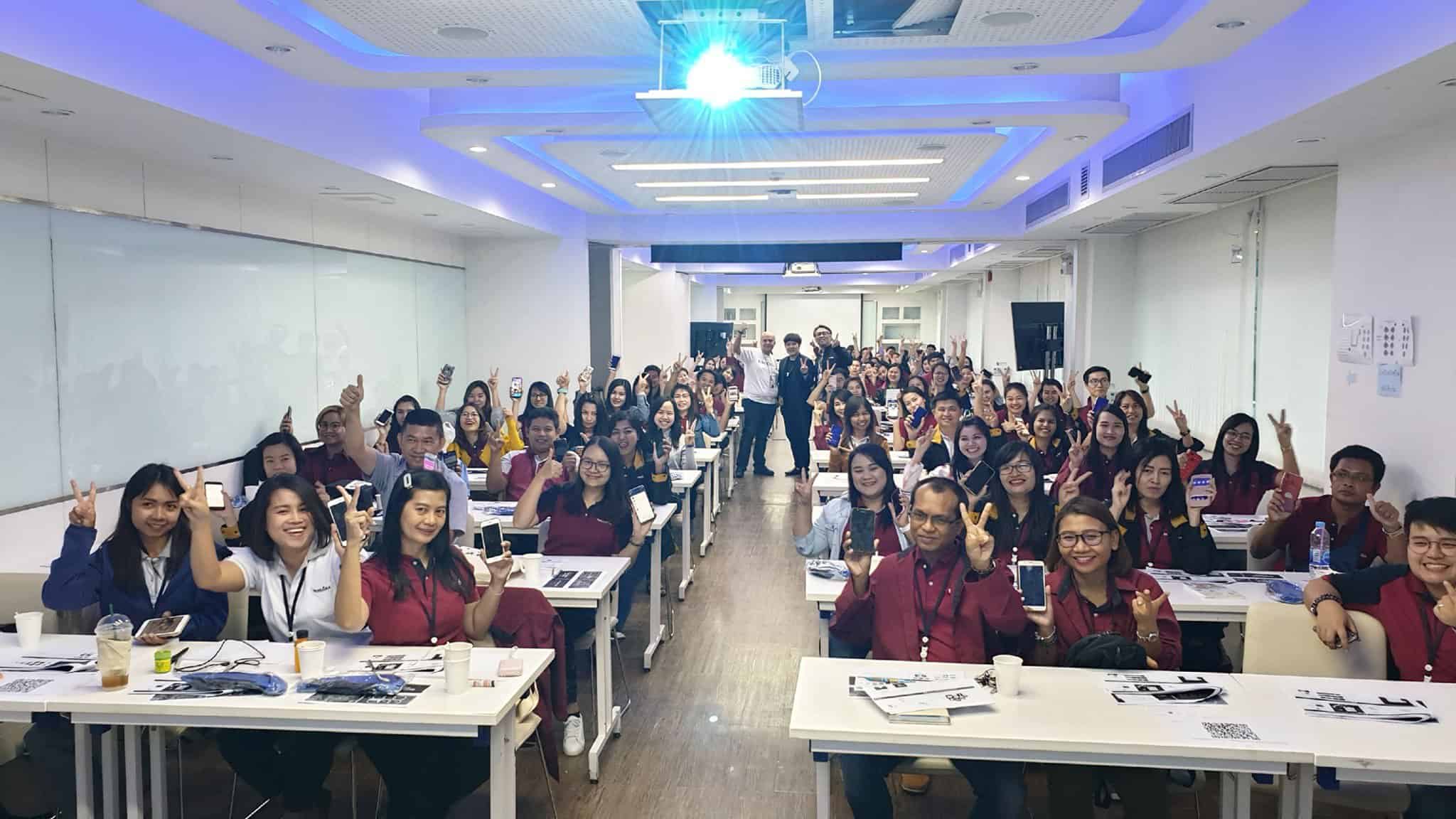 บรรยายและWorkshop หัวข้อ "การขายของออนไลน์ง่าย ๆ ด้วยปลายนิ้ว" ที่ PANDORA - DIGITORY